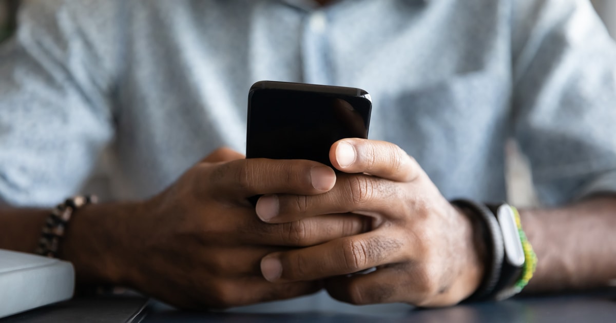 Fake text messages and calls: How to stay safe - Starling Bank